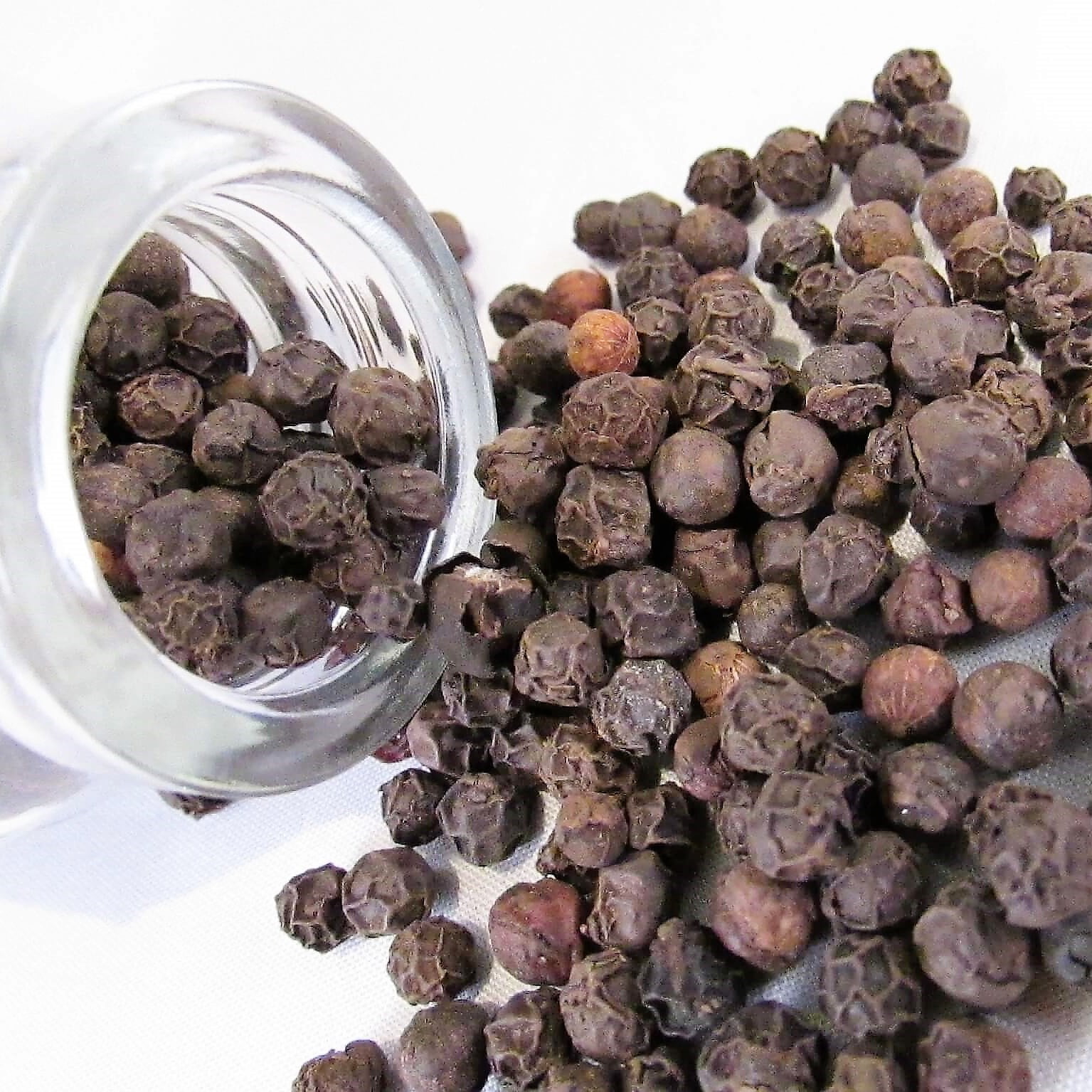 Pimenta Do Reino Preta Em Grãos | Empório Manjericão